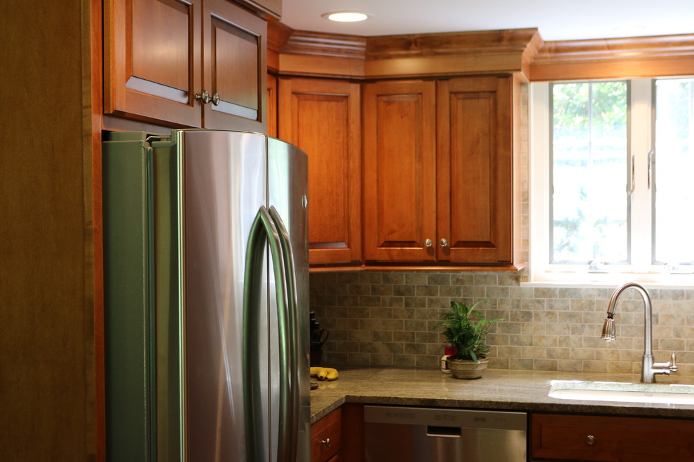 Stained Maple Kitchen Cabinets - Traditional - Kitchen - New York - by ...
