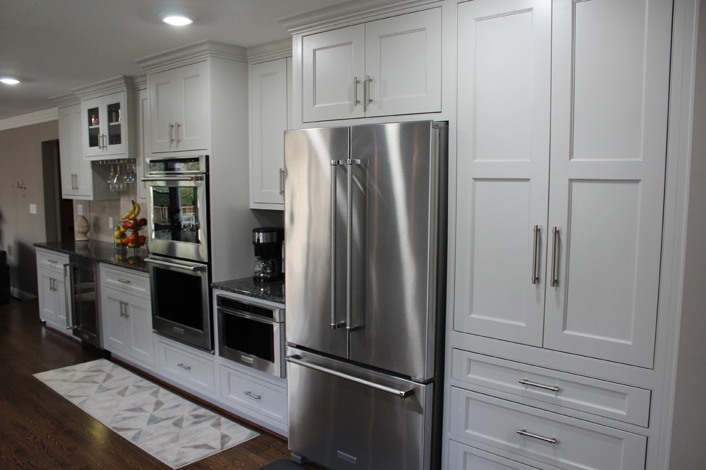 Starmark Beaded Inset Kitchen in Maple Knottingham Repose Grey ...
