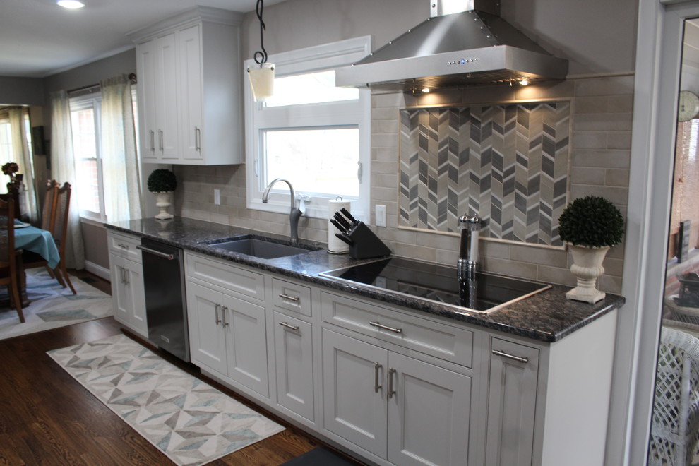 Starmark Beaded Inset Kitchen in Maple Knottingham Repose Grey ...