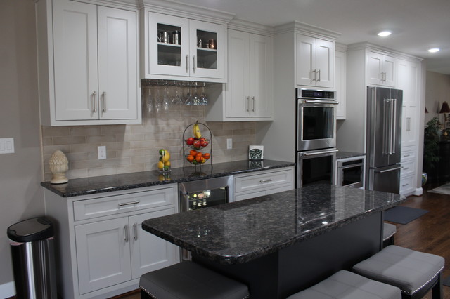 Starmark Beaded Inset Kitchen in Maple Knottingham Repose Grey ...