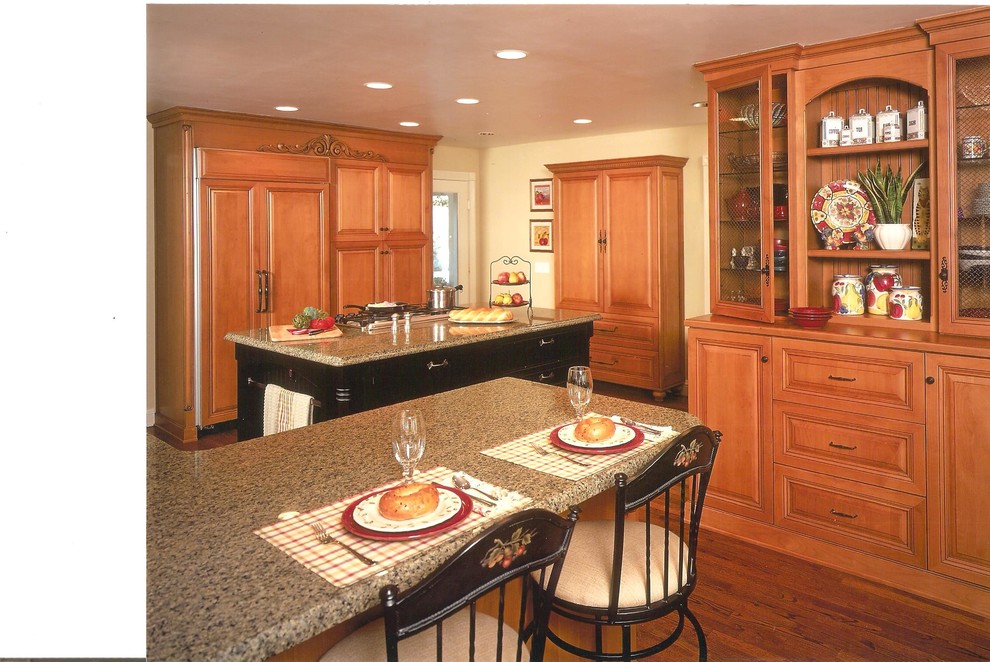Stately Kitchen in Rancho Murieta - Traditional - Kitchen - Sacramento ...