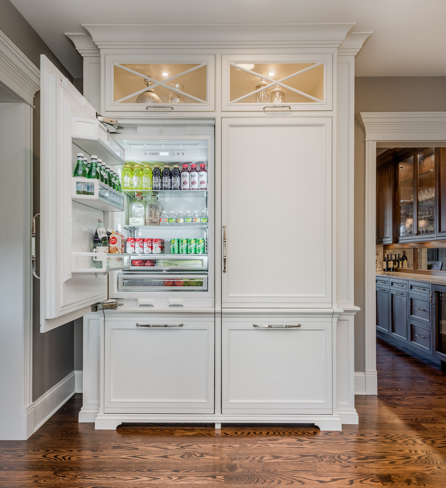 Stately Living - Traditional - Kitchen - Chicago - by Coyle ...