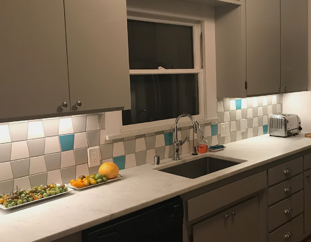 Stellar Backsplash Kitchen Design - Moderno - Cocina - Sacramento - de ...