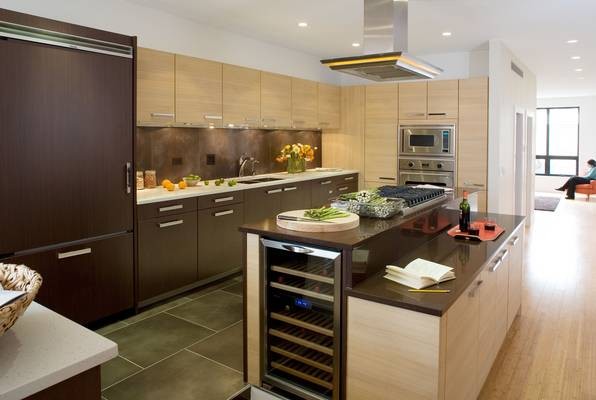 Step Up Kitchen Area - Contemporary - Kitchen - Chicago - by Perimeter ...