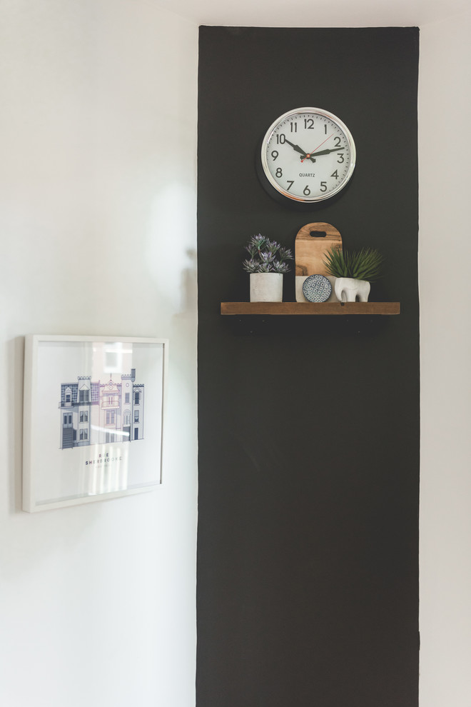 Stéphanie Fortier Design - Mur gris foncé peint avec peinture à tableau ...