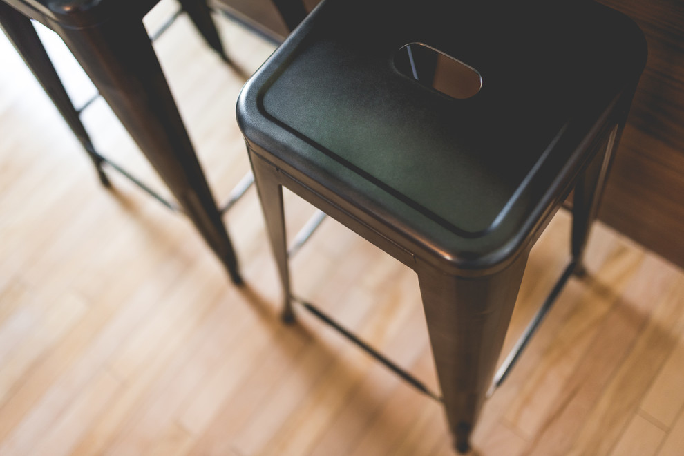 Stéphanie Fortier Design - Tabouret en métal - Midcentury - Kitchen ...