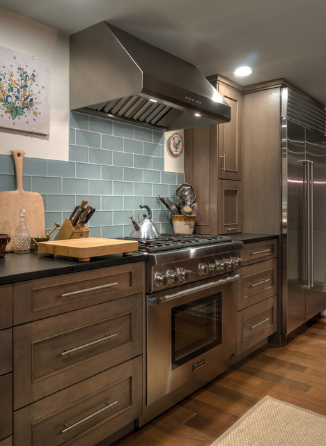 Storm Grey Kitchen - Craftsman - Cuisine - Boston - par White Wood ...