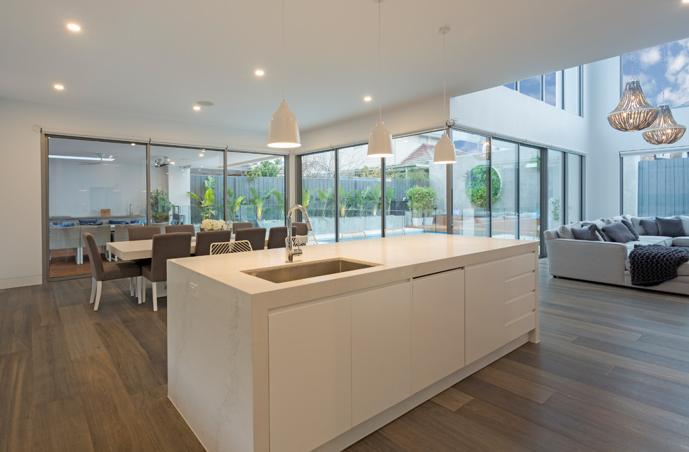 STRATHMORE - Contemporary - Kitchen - Melbourne - by PHOTOS BY LOREN ...