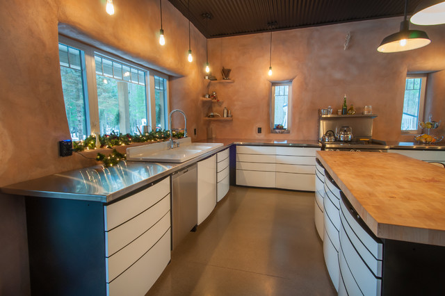 Straw House - Eclectic - Kitchen - Toronto - by The Affordable Kitchen ...