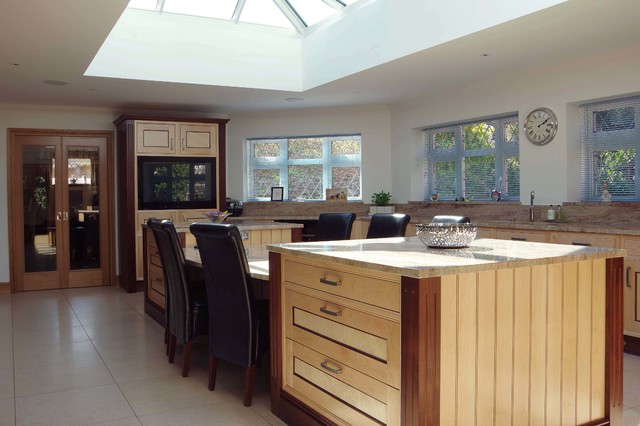 Stunning Stoneham Kitchen installed by Dobsons - Cuisine ...