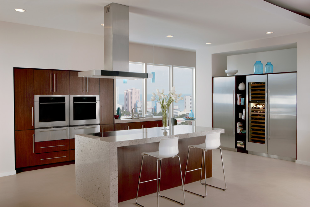 Sub-Zero & Wolf Kitchen Appliances - Contemporary - Kitchen - Los Angeles - by Universal ...