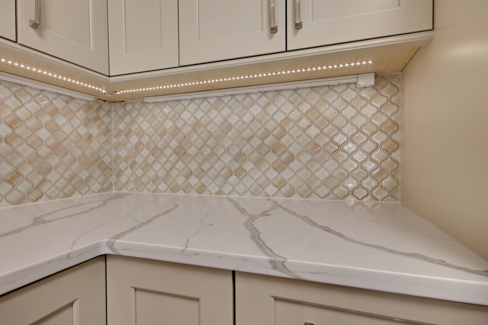 Suburban Remodel - Traditional - Kitchen - Grand Rapids - by Standale ...