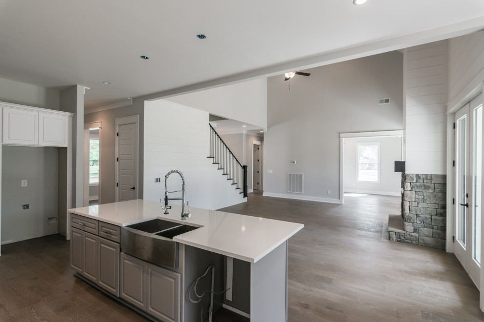 Sunset Island Trail Project - Farmhouse - Kitchen - Nashville - by JR Builders LLC | Houzz
