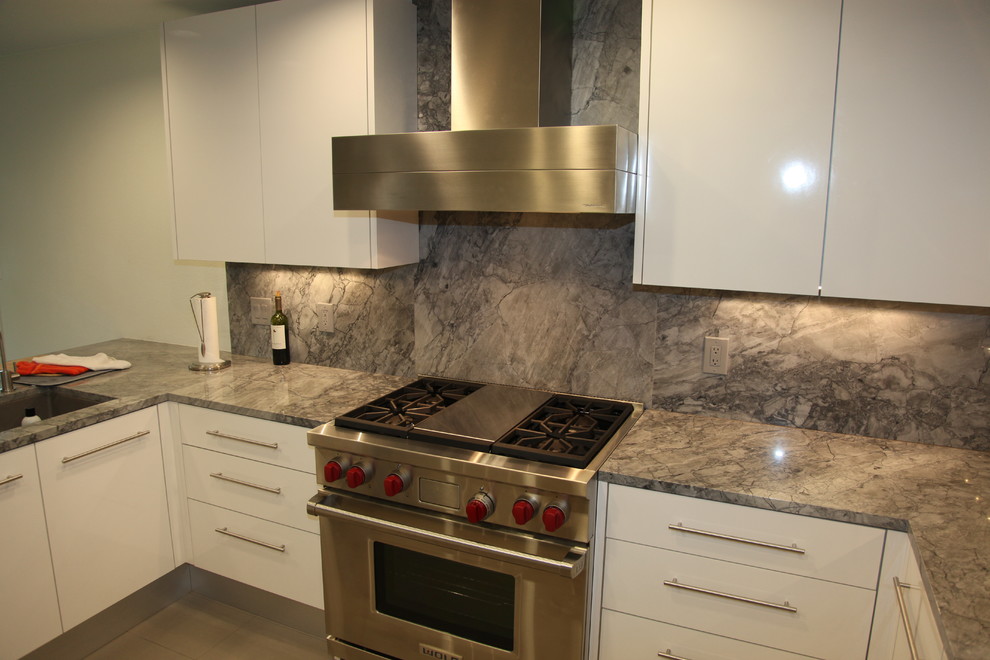 Super White Kitchen - Modern - Kitchen - Dallas - by The Granite Shop ...