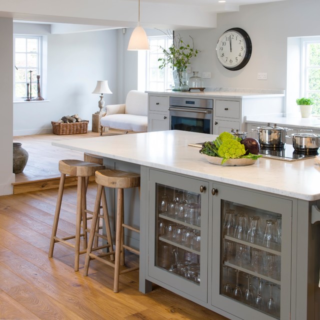 Surrey Farm House - Transitional - Kitchen - Sussex - by Alistair ...