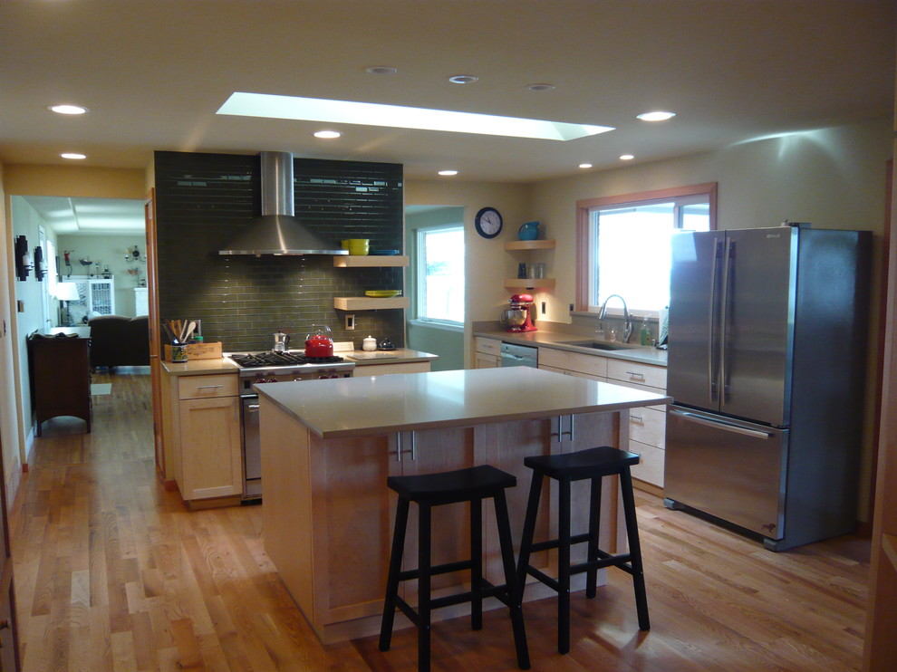 Tacoma kitchen remodel - Kitchen - Seattle - by Sweatman-Young, Inc ...
