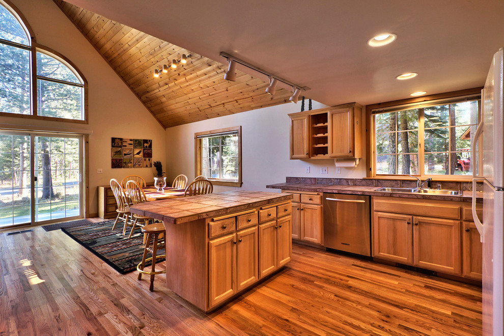 Tahoma Treasure - Craftsman - Kitchen - Sacramento - by King ...