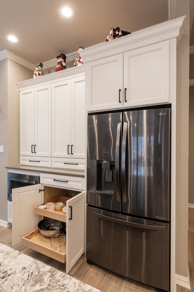 Taylor Kitchen - Transitional - Kitchen - Dallas - by Morrell ...