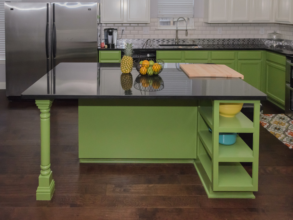 Taylor Residence - Transitional - Kitchen - Dallas - by B. Smith Construction | Houzz