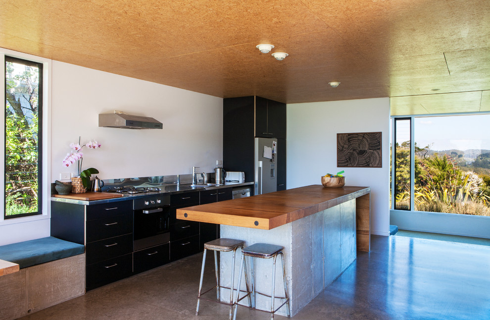 Te Ahu Ahu - Beach Style - Kitchen - Auckland - by Dorrington Atcheson ...