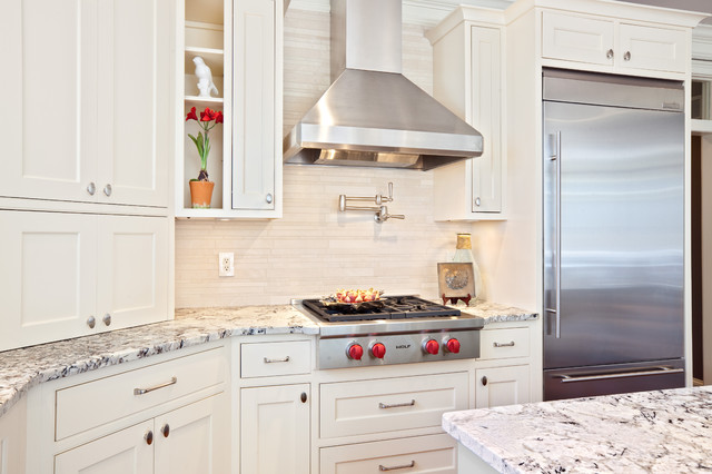Home Above the Range: Smart Uses for Cooktop Space