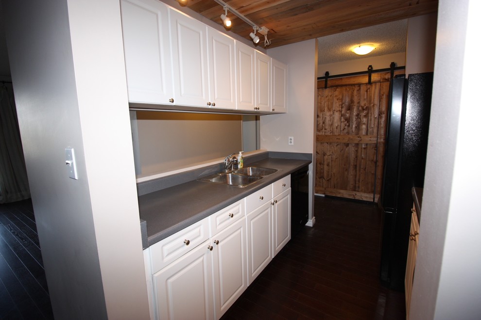 Terra Losa - Rustic - Kitchen - Edmonton - by Rivet Management Ltd | Houzz