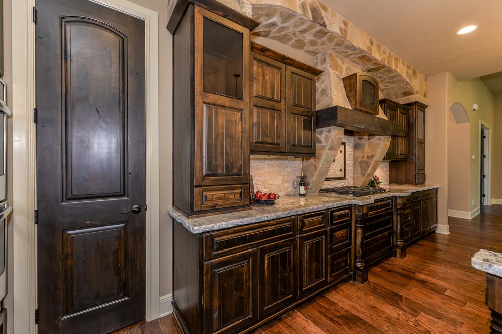 Texas Hill Country Kitchen - Rustic - Kitchen - Austin - by Paradise ...