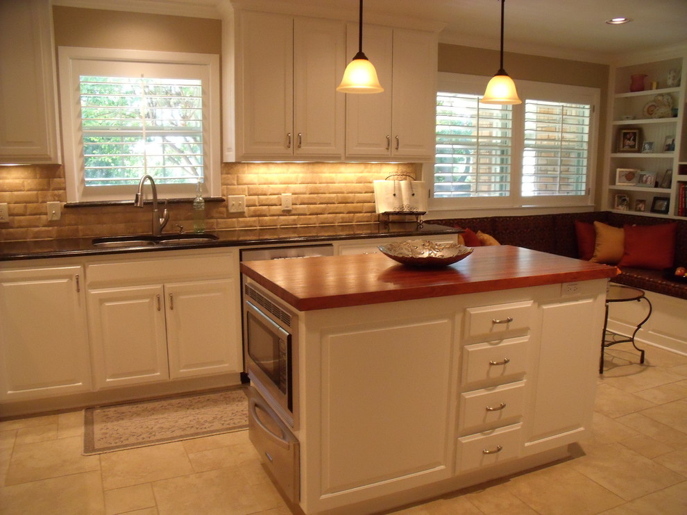 Texas Mesquite Work Island Compliments this Traditional Kitchen ...