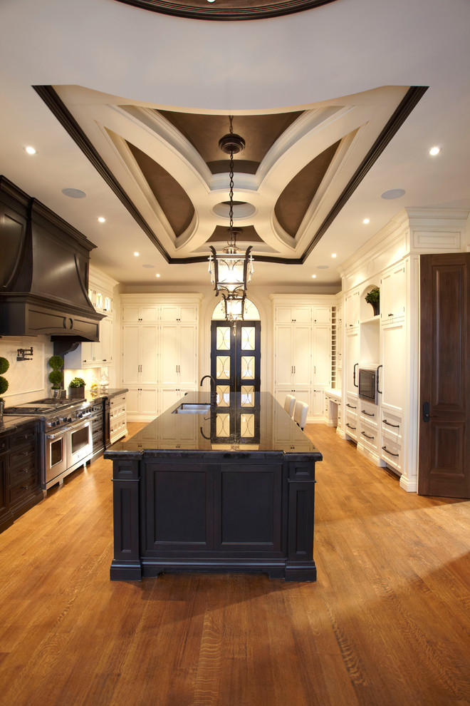 The Ancaster Estate - Traditional - Kitchen - Toronto - by Parkyn ...