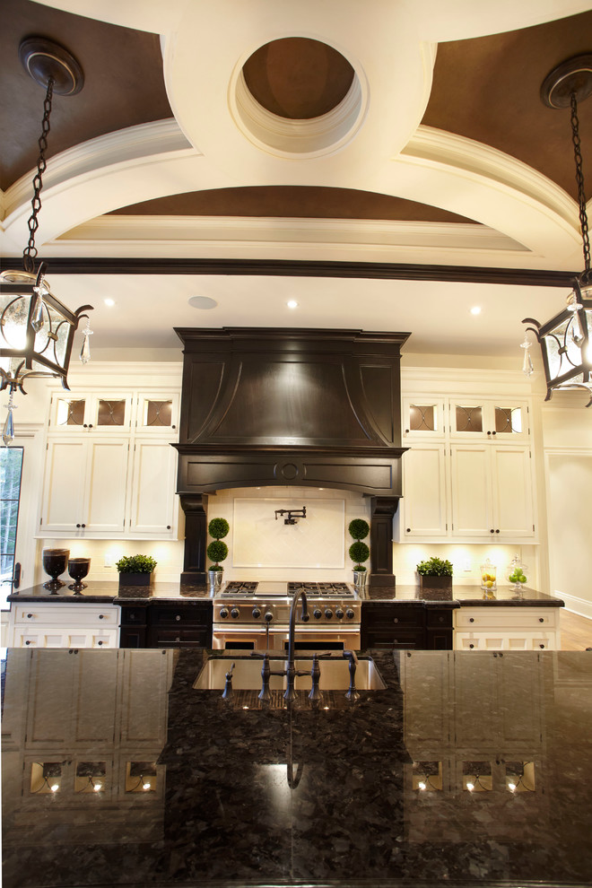 The Ancaster Estate - Traditional - Kitchen - Toronto - by Parkyn ...