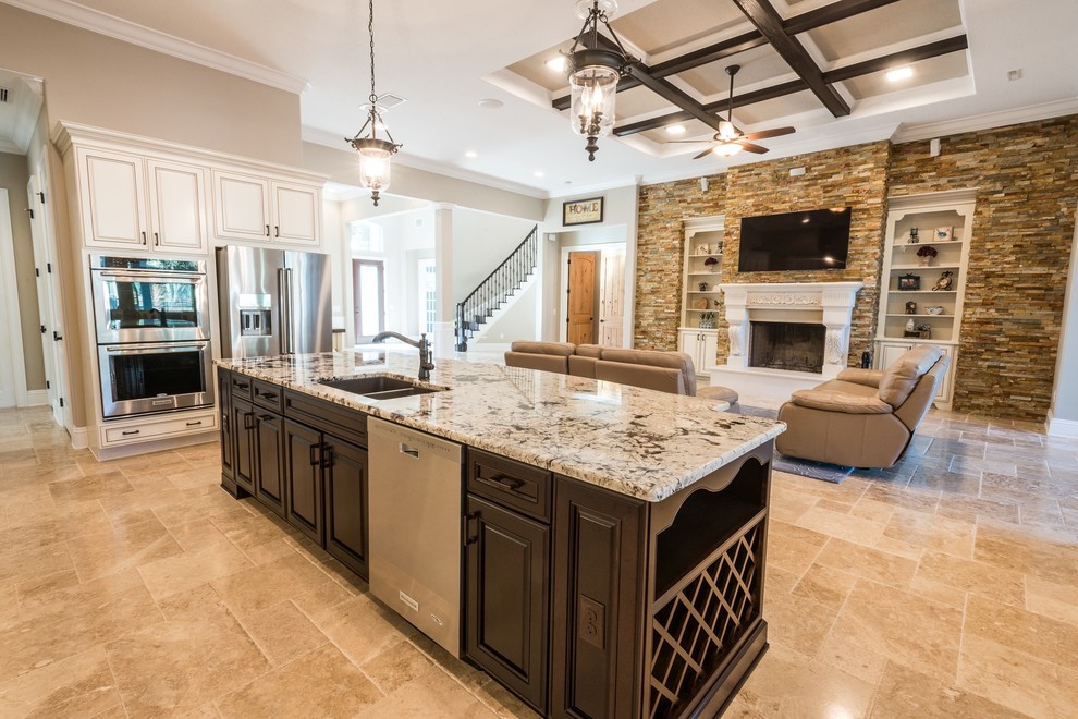 The Casa de Corrina - Traditional - Kitchen - Orlando - by Bennett ...