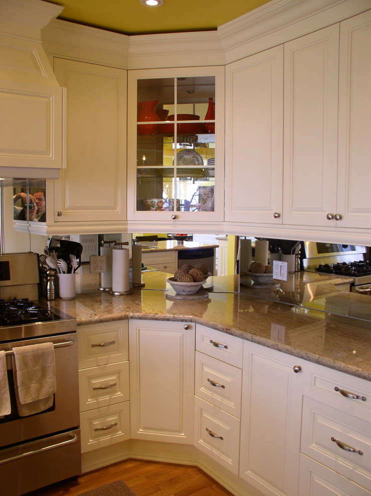 the Cone - Traditional - Kitchen - Toronto - by David Chestnutt | Houzz