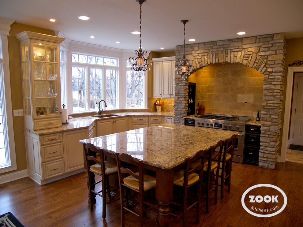 The Devine - Traditional - Kitchen - Newark - by Zook Kitchens | Houzz