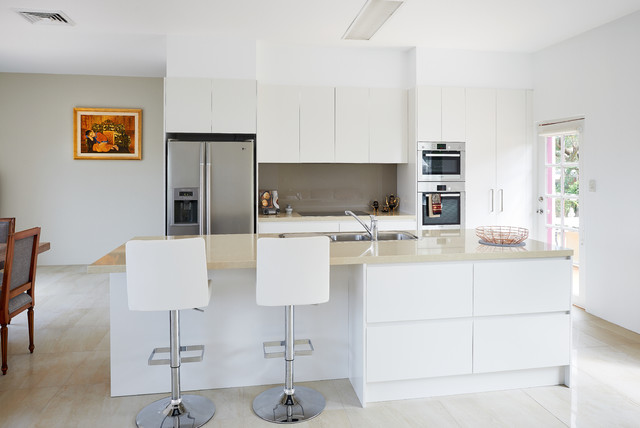The Gem in Oyster Bay - Modern - Kitchen - Sydney - by Apollo Kitchens ...