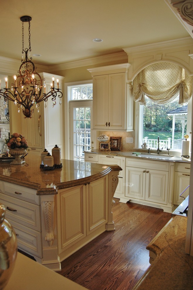 The Gold Kitchen - Traditional - Kitchen - DC Metro - by Southern ...