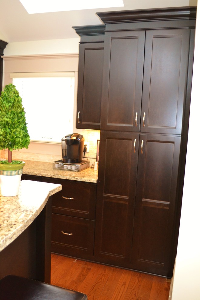 The JAE Company - Transitional - Kitchen - Columbus - by Housetrends ...