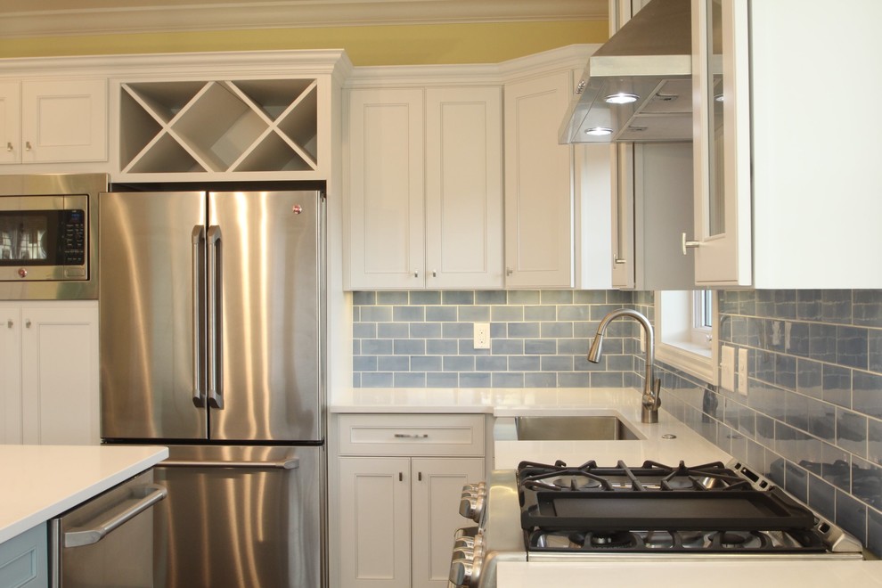 The Jefferson - Farmhouse - Kitchen - Cedar Rapids - by Elevation Home ...