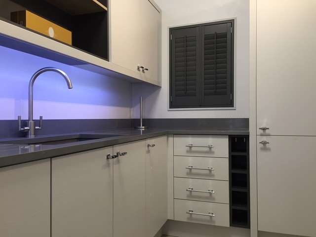 The Salcombe Kitchen - Modern - Kitchen - Essex - by Daman of Witham ...