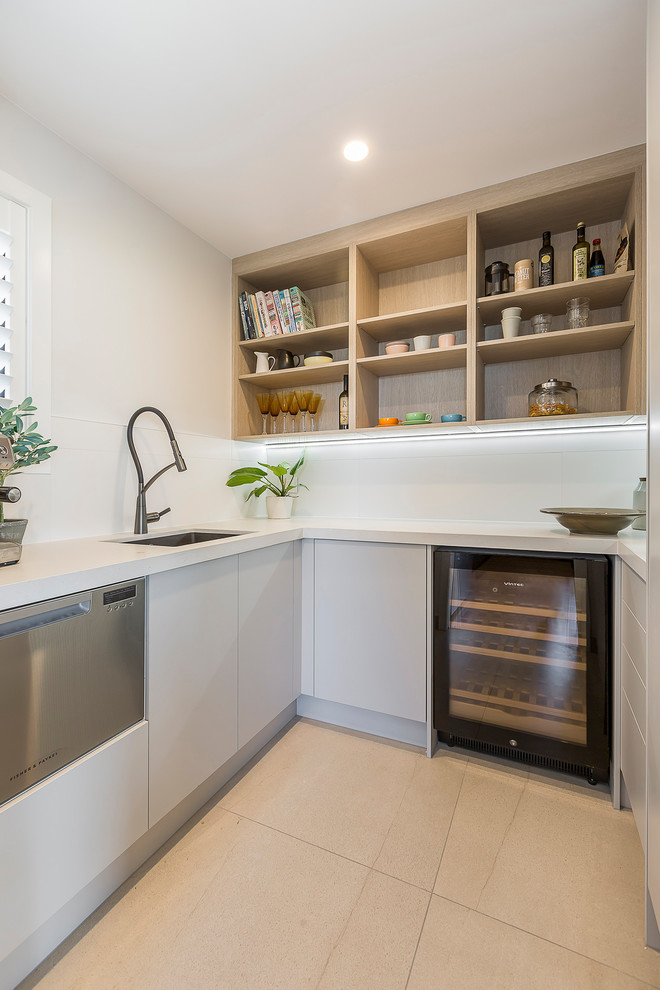 The Ultimate Reno - Beach Style - Kitchen - Auckland - by Kitchen Mania ...