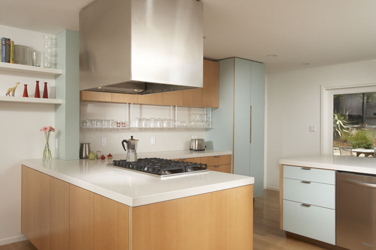 Interview: The Wonderful World of Thomas Wold