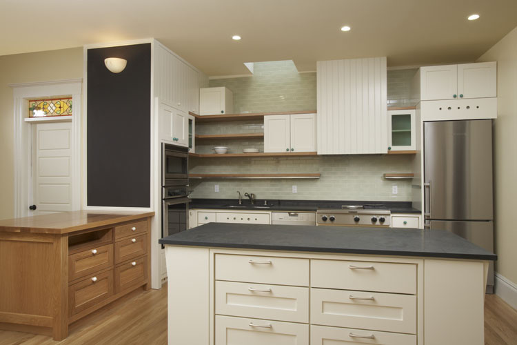 Interview: The Wonderful World of Thomas Wold