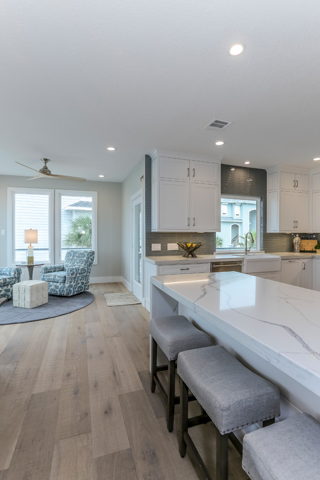 TIKI Island - Modern - Kitchen - Houston - by Decorating Den Interiors ...