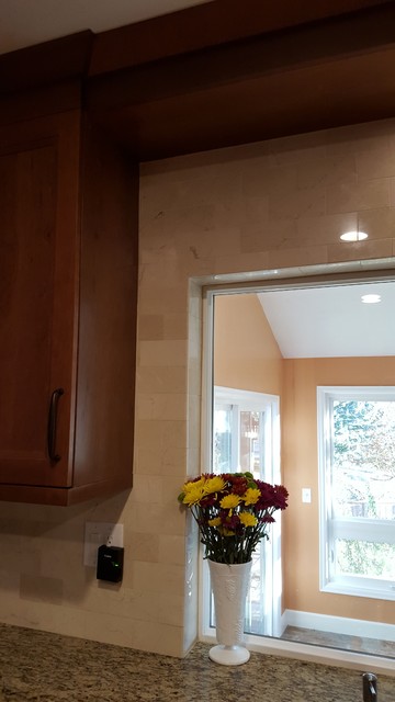 Tiling Around Kitchen Window - Classique Chic - Cuisine - Denver - par ...