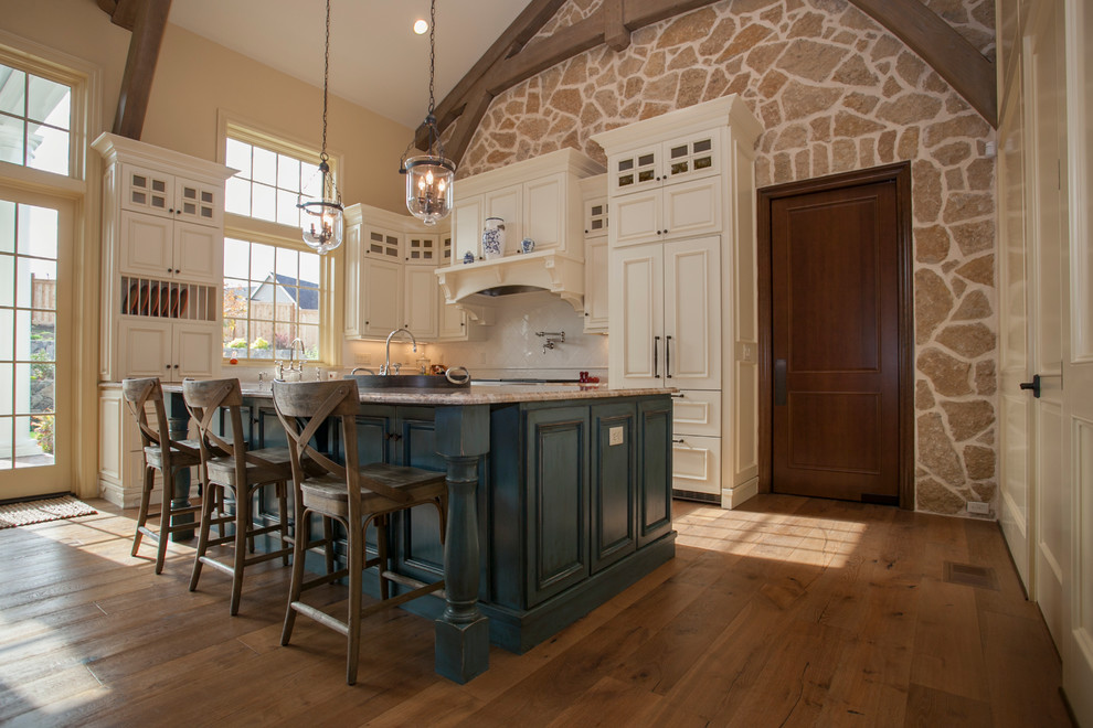 Country Living - Farmhouse - Kitchen - Portland - by Stone Creek ...