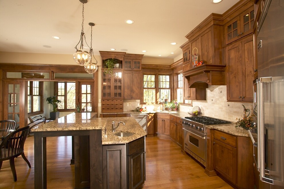 Timberwolf Kitchen - Traditional - Kitchen - Cedar Rapids - by Fashion ...