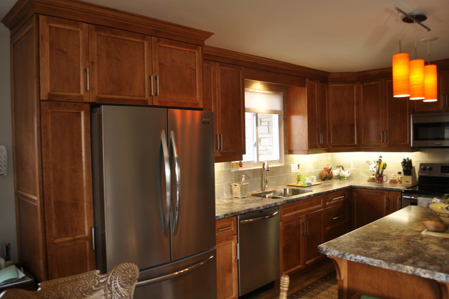 Traditional Country Kitchen - Traditional - Kitchen - Toronto - by ...