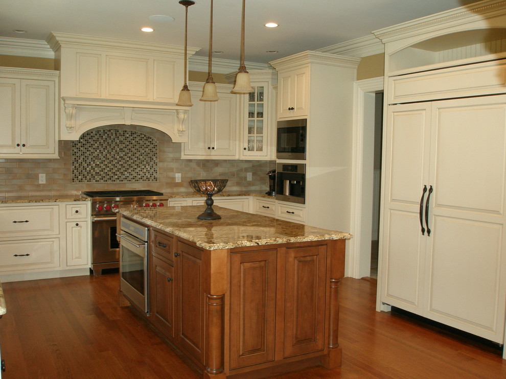 Traditional Elegance - Traditional - Kitchen - New York - by Kitchen ...
