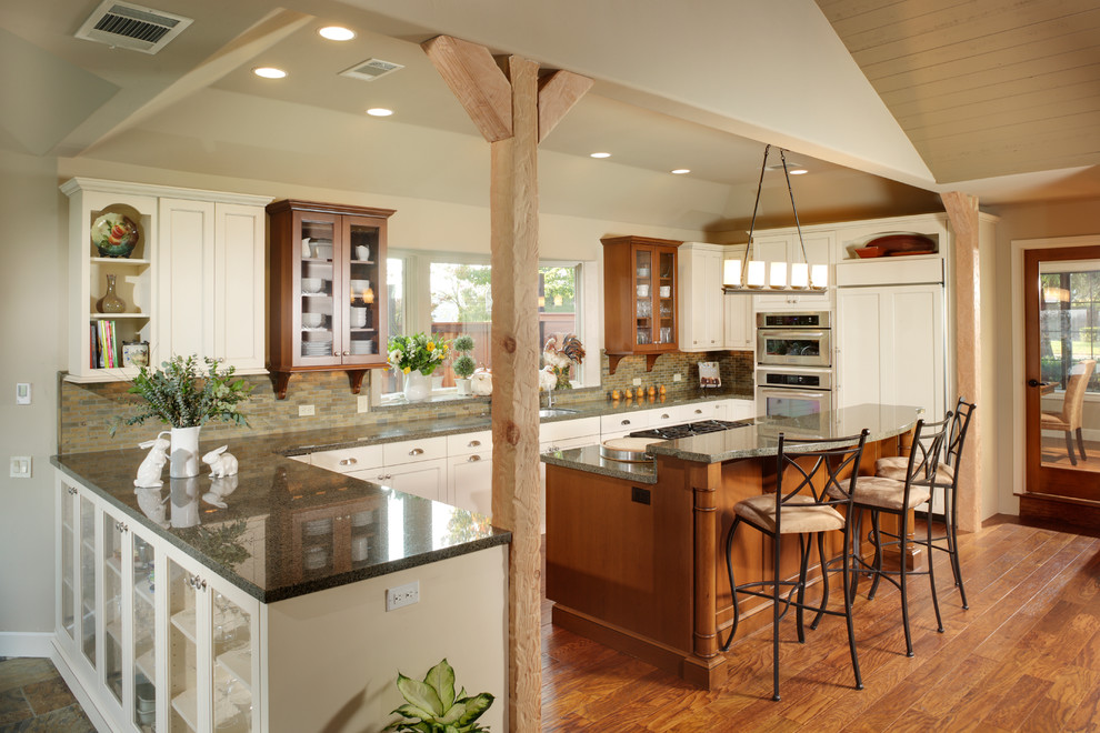 Traditional Farmhouse Kitchen - Traditional - Kitchen - Sacramento - by ...