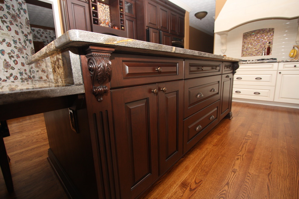 Traditional Kitchen - Traditional - Kitchen - Cleveland | Houzz