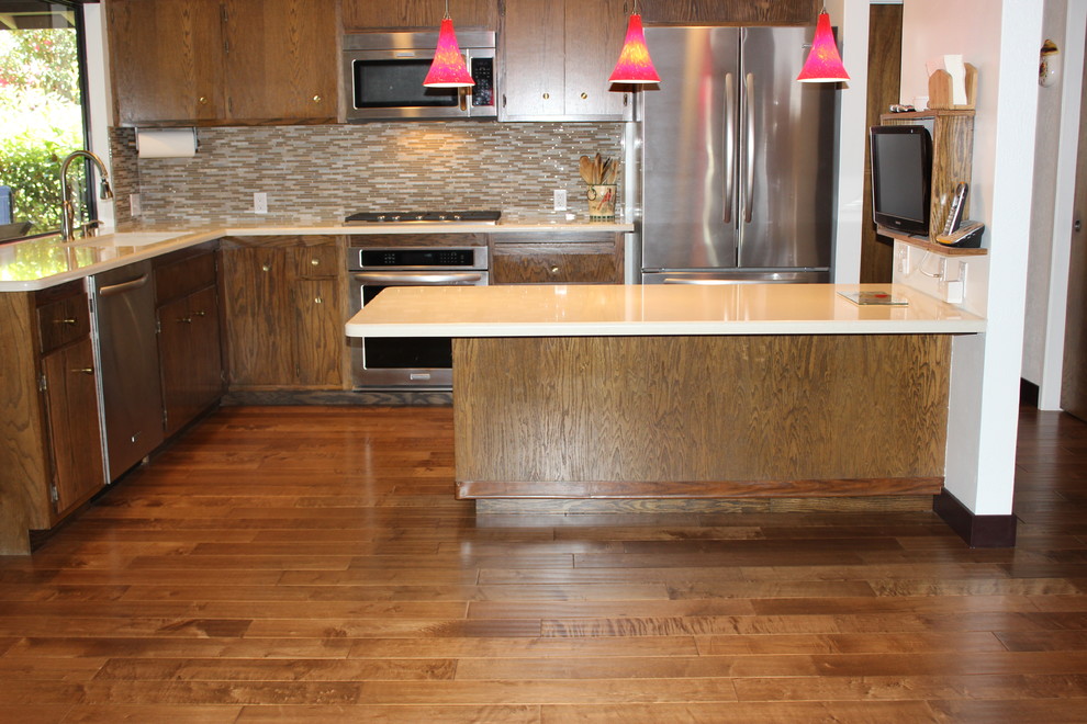 Traditional Kitchen Featuring Garrison II Distressed - Maple Chesnut ...